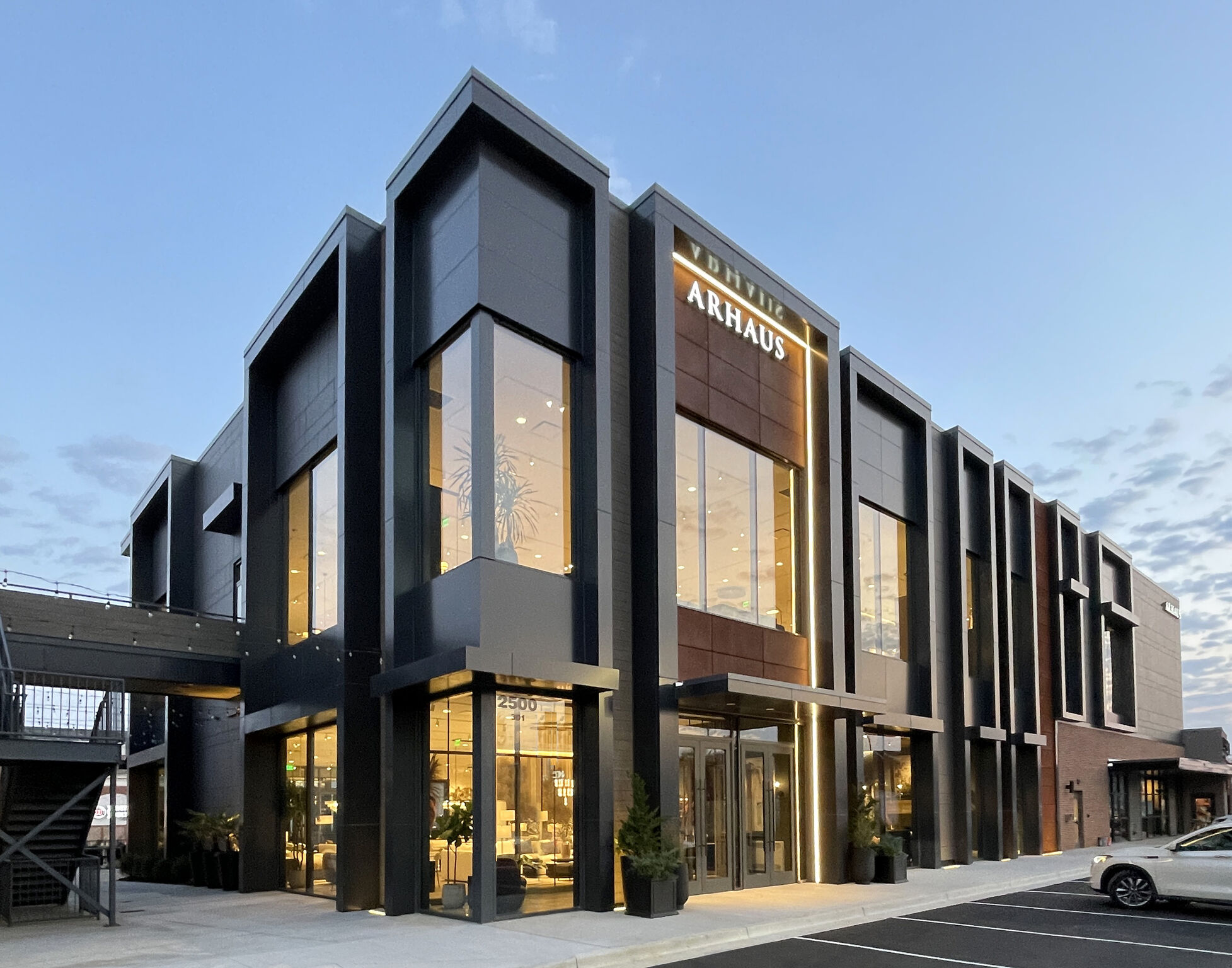 Beacon Square Arhaus - A+N Construction, LLC